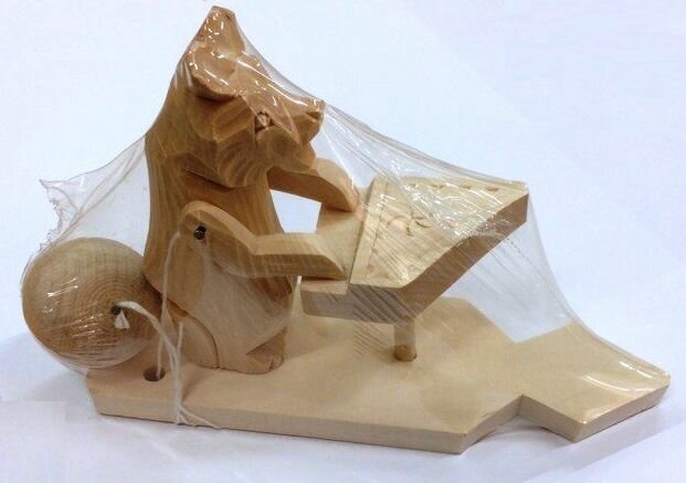 Игрушка-стучалка Нескучные игры Богородская игрушка "Медведь за пианино" деревянная (07411)