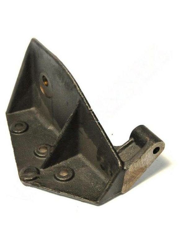 Кронштейн передней опоры двигателя 4216 и насоса ГУР, 4216.1001015-10