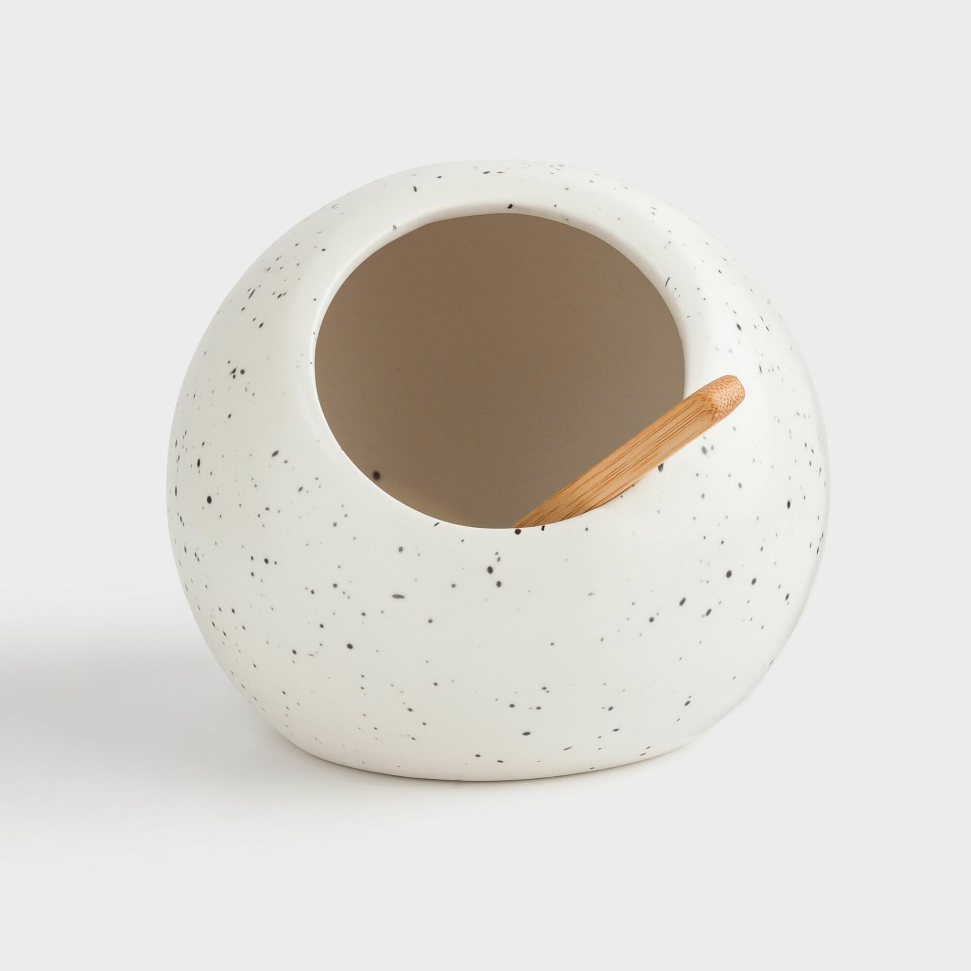 Емкость для соли, 11 см, с ложкой, керамика, молочная, в крапинку, Speckled black, Kuchenland