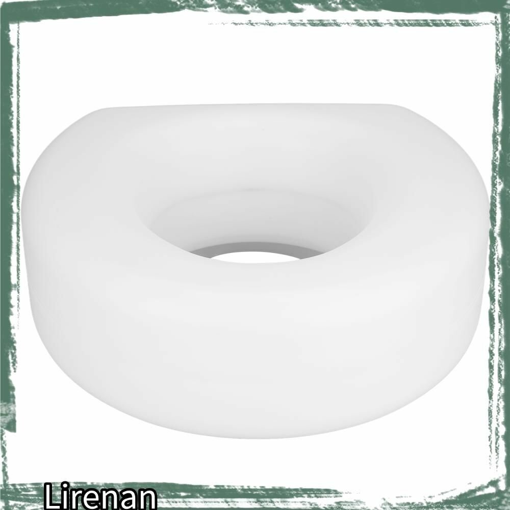 Поднятое сиденье для унитаза