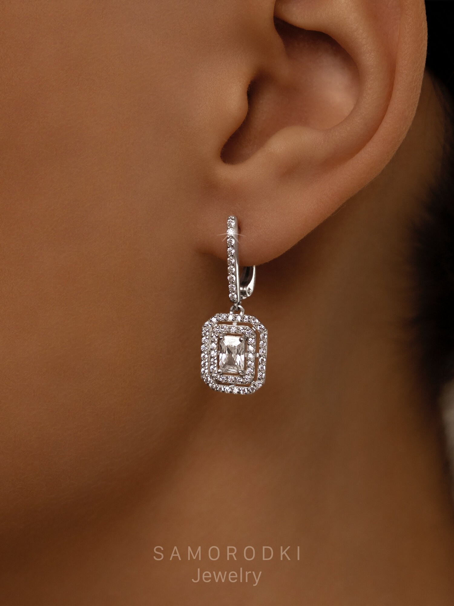 Серьги с подвесками, серебро, 925 проба, родирование, фианит