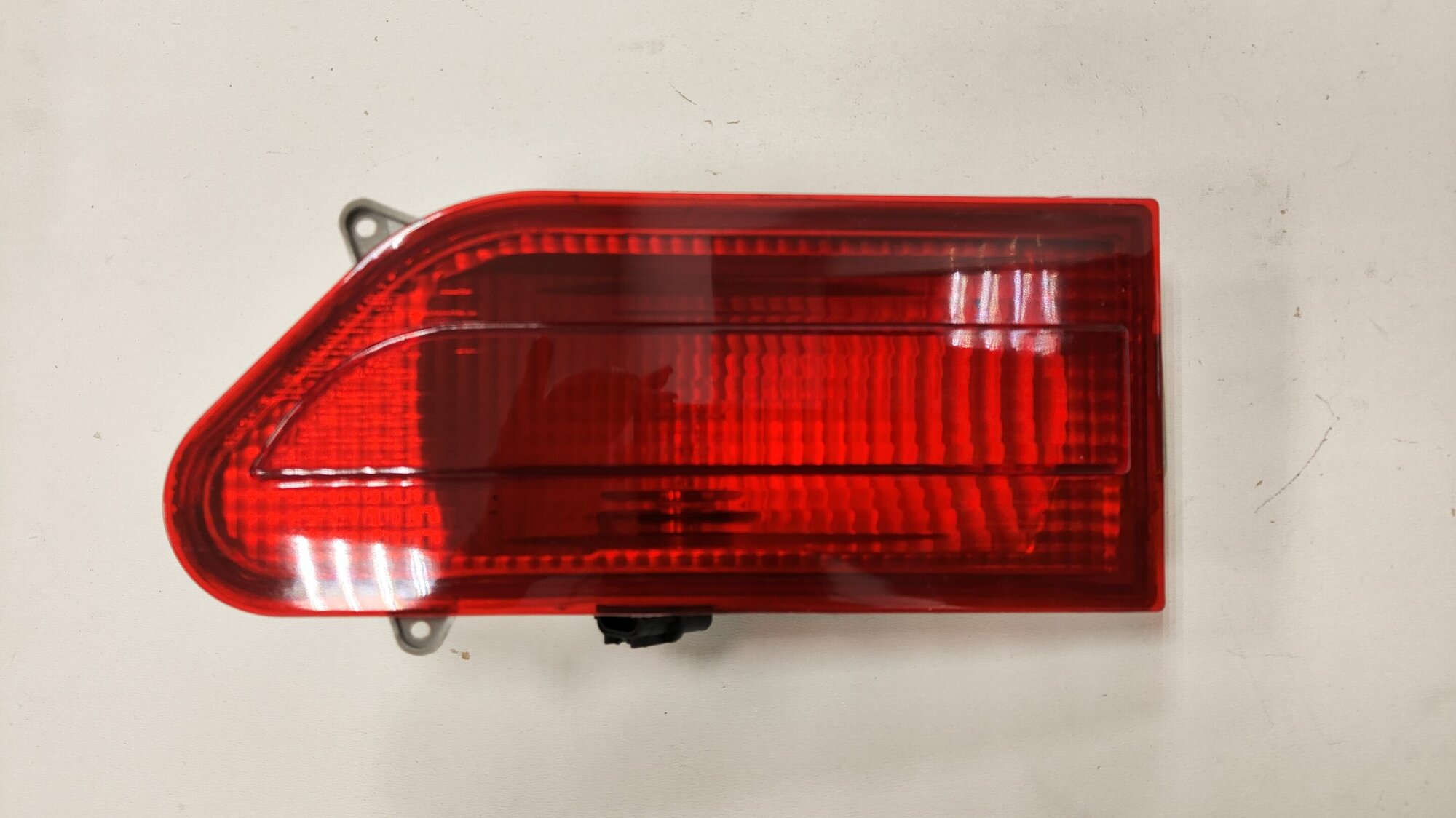 Фонарь противотуманный задний левый Geely Vision [1.8 16V 5MT седан] 1067000100