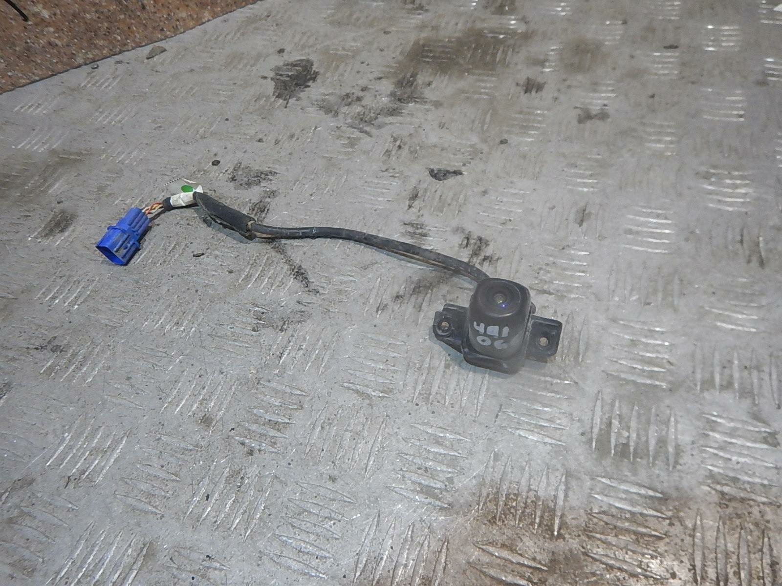 Б/У Камера, KIA (Киа)-SELTOS (19-) KIA SELTOS (19-) Камера заднего вида без повреждений. 491066 Hyundai-KIA арт. 99240Q5100