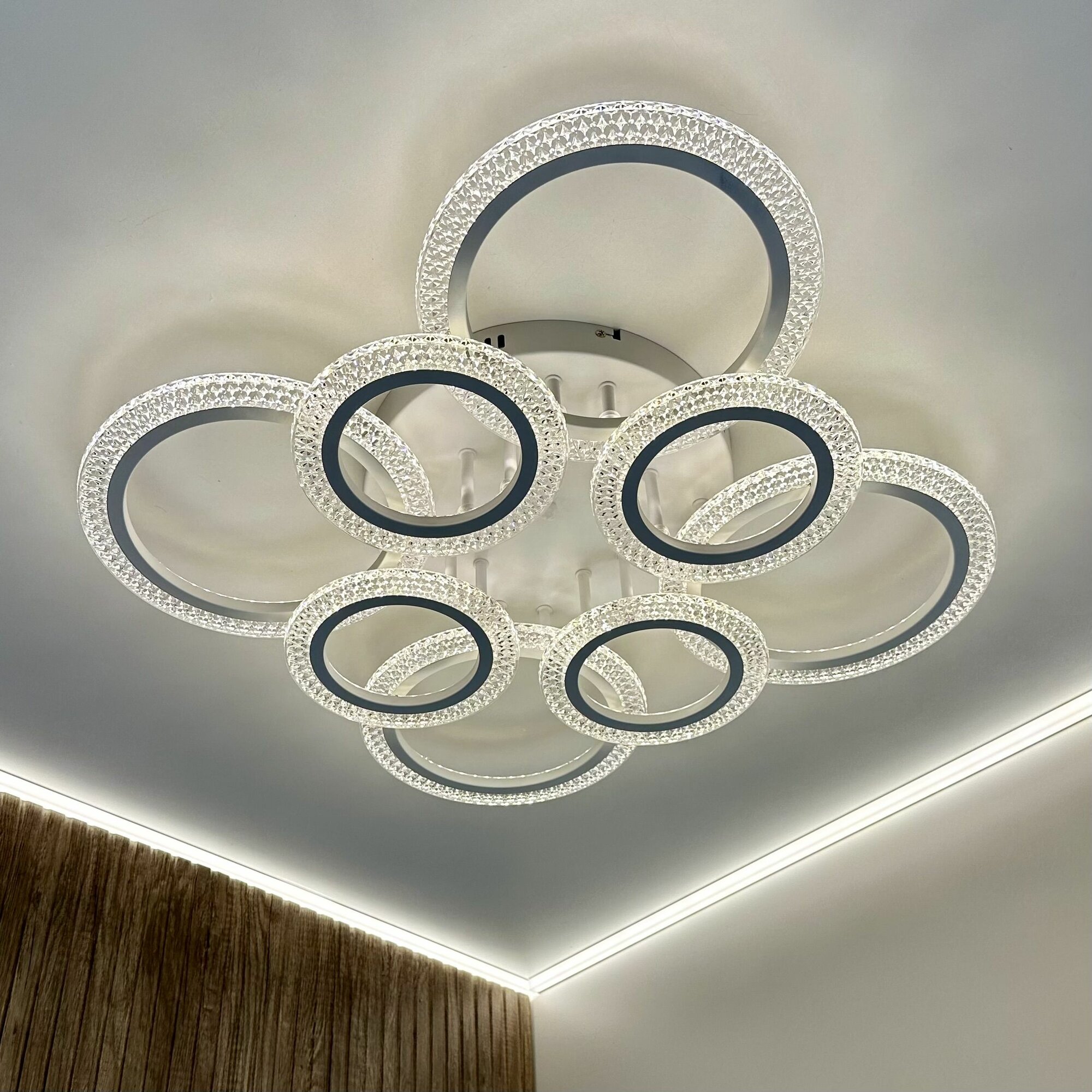 Люстра потолочная светодиодная с пультом, белая, 144Вт, Свет Столицы