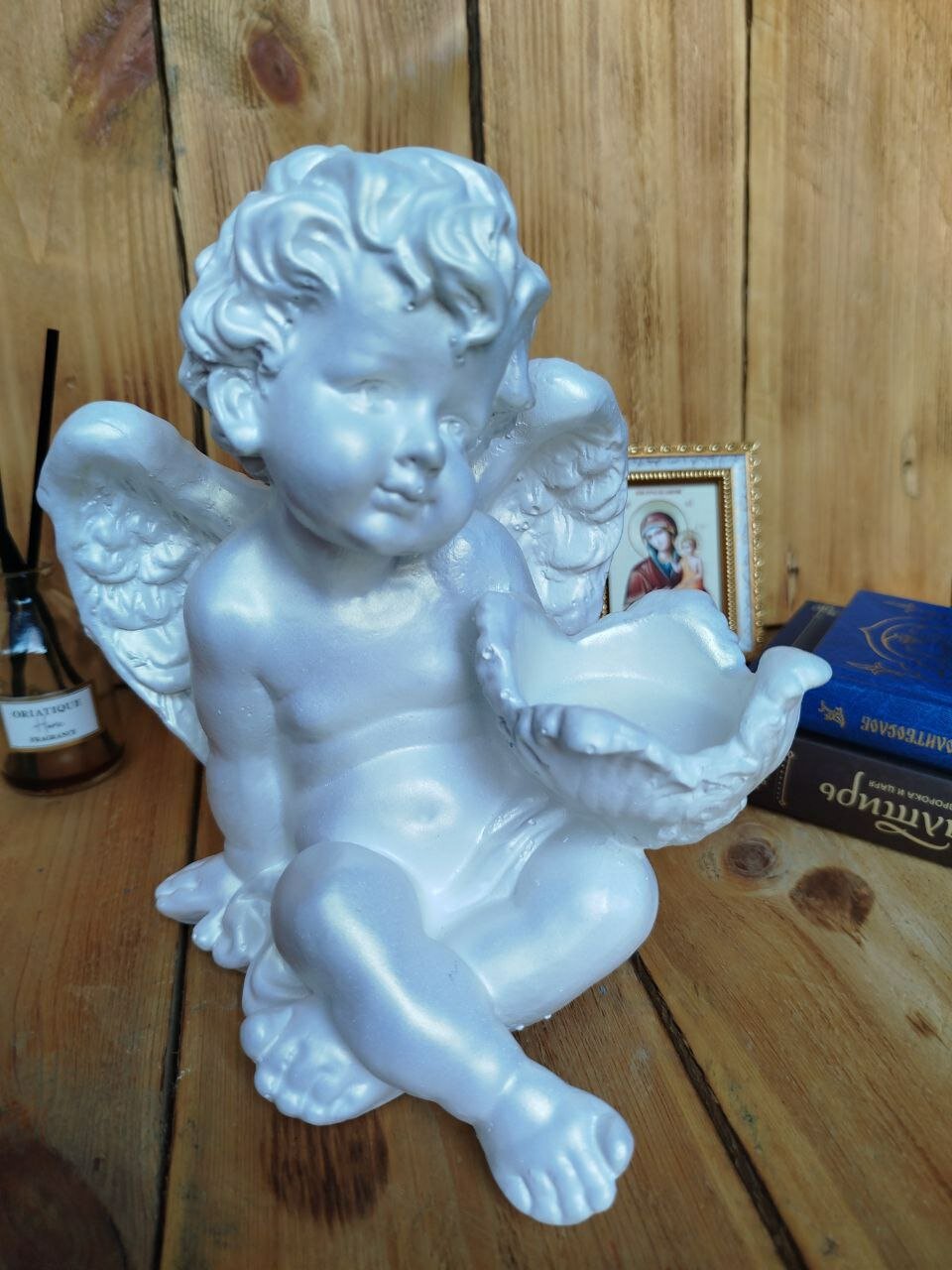Статуэтка Ангел с подсвечником, гипс, перламутровый, 19x17x15.5 см