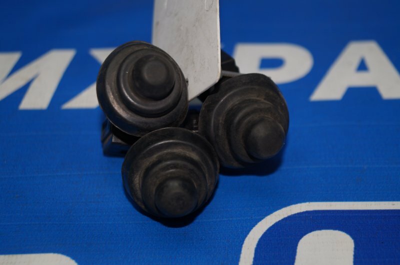 Выключатель концевой Renault Symbol 1998 (б/у) 7700427640