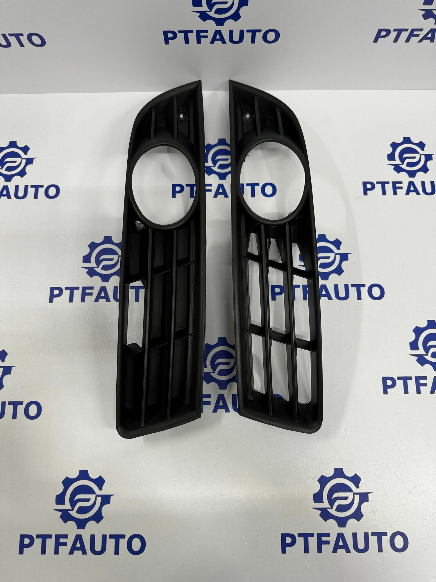 Накладки противотуманных фар Volkswagen Passat B6