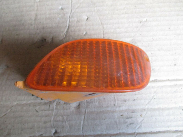 Повторитель поворотов в бампер передний левый 1219836 XS4X13369A 1063838 1067268 Форд Фокус 1