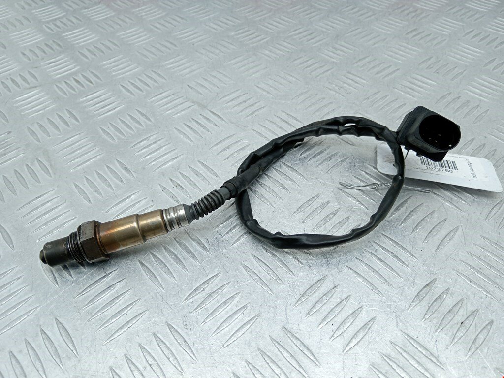 Датчик кислородный (лямбда зонд) Volkswagen Passat 6 03906262B арт. 1972766