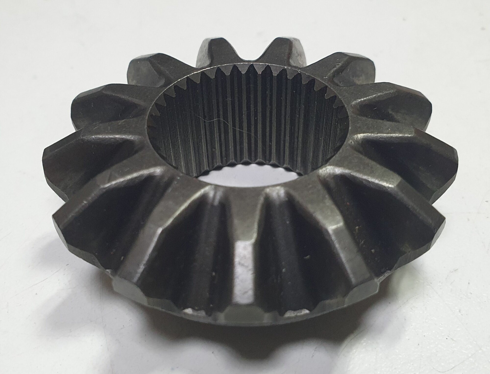 Шестерня дифференциала планетарная (большая) Chery Amulet [1.5 16V 5MT лифтбэк] 015409159AA