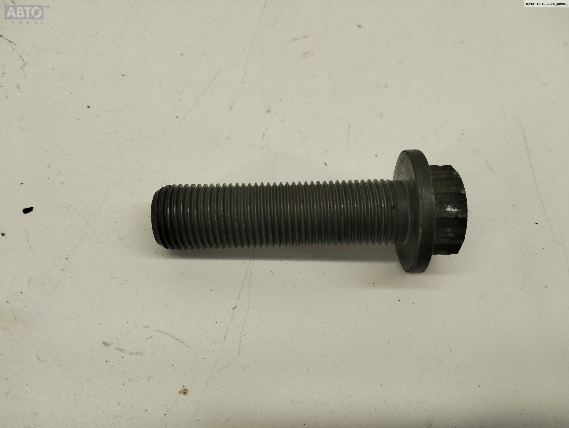 Болт крепления Volkswagen Passat B5+ (GP)