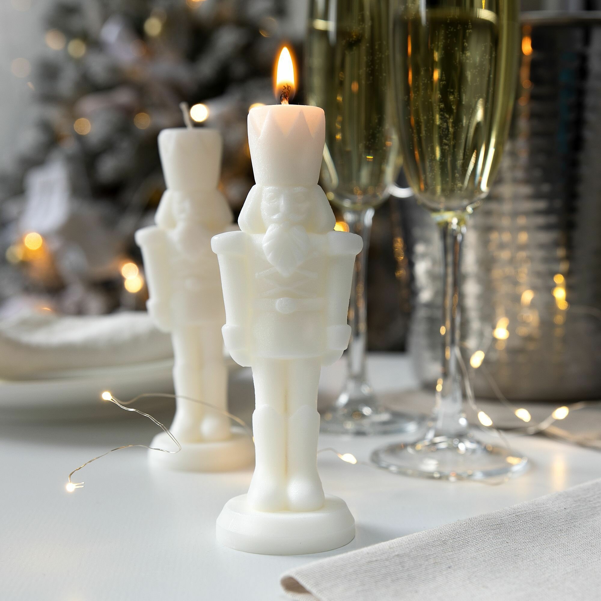Свеча новогодняя Lightguard Щелкунчик, белая, подарок на Новый год, новогодний декор