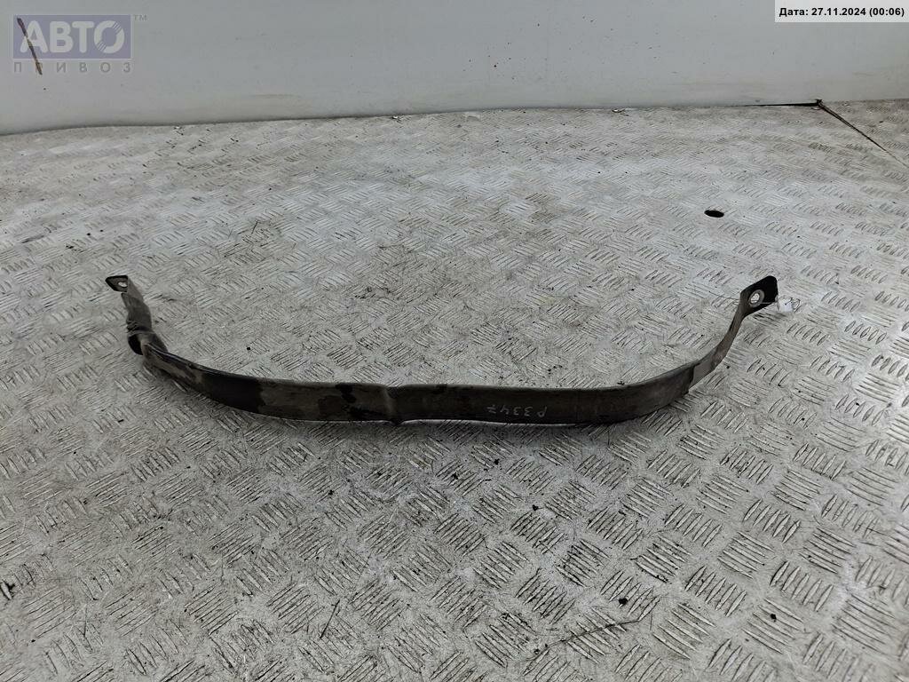 Крепление топливного бака Volkswagen Golf-3