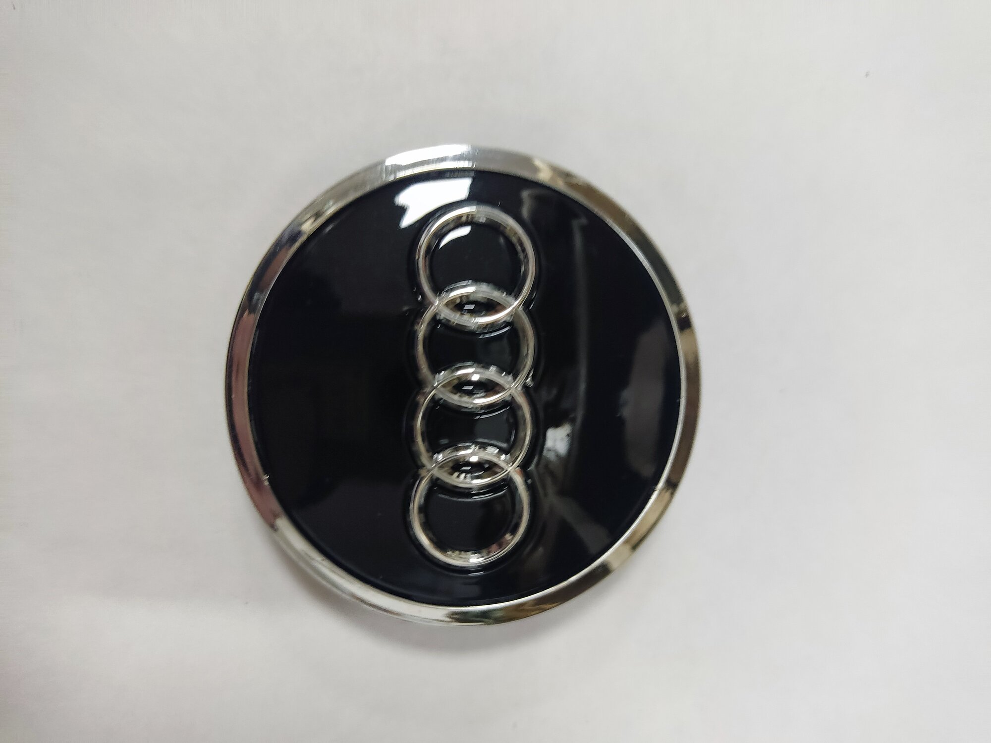 Колпачки-заглушки, литые диски AUDI, 61 мм на 56мм, черные, хромированные