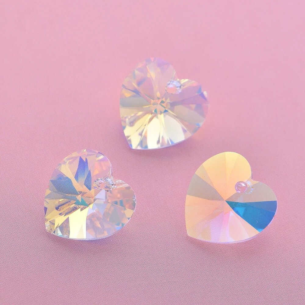 Хрустальный кулон в форме сердца XILION 28 мм AB