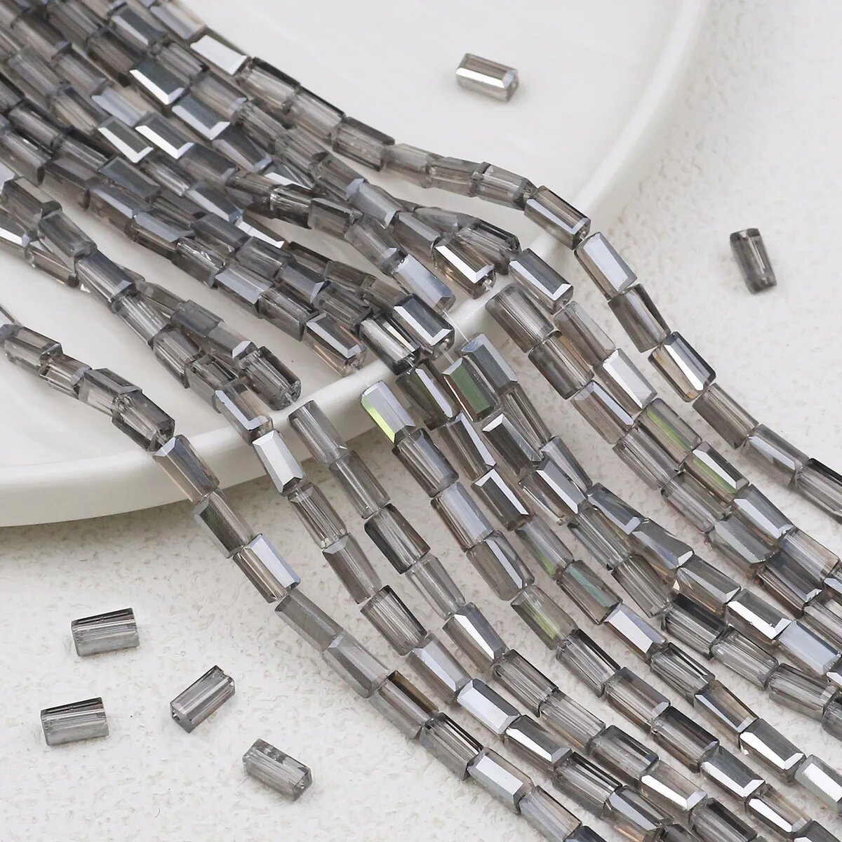 100 шт. Кристаллы UPGFNK 2x4 мм прямоугольные бусины Gray