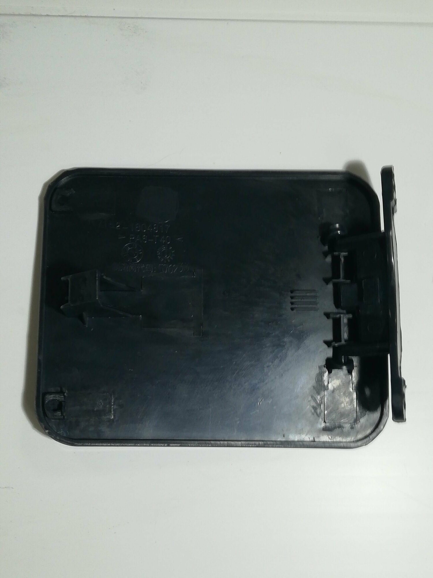 Лючок бензобака Geely MK Cross [1.5 16V 5MT хетчбэк] 1018004817