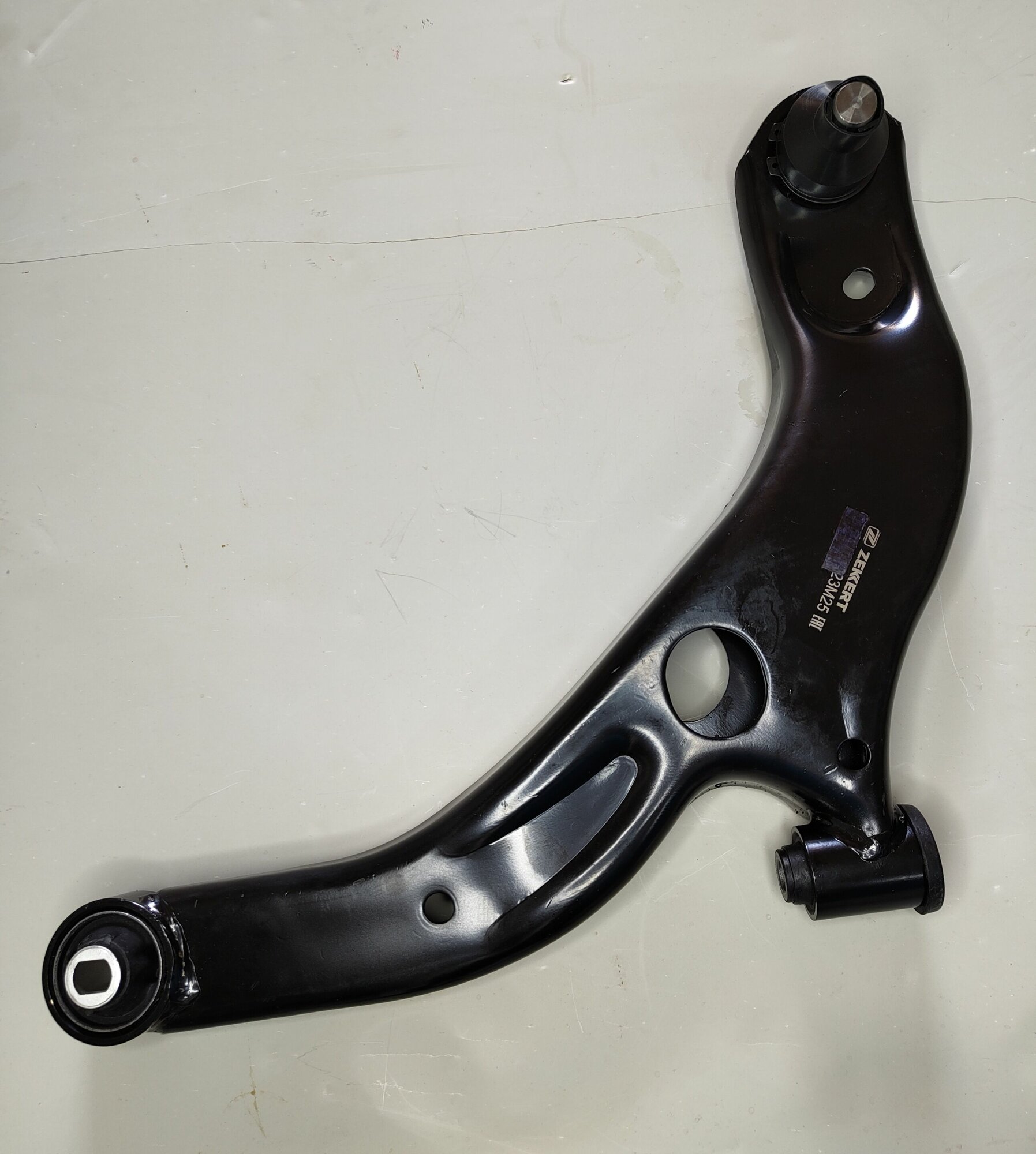 Рычаг передний левый ZEKKERT Haima 3 [1.8 16V 5MT хетчбэк] QL3445