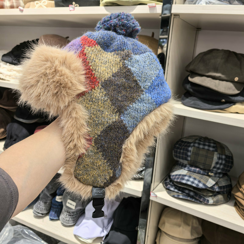 Шапка для женщин