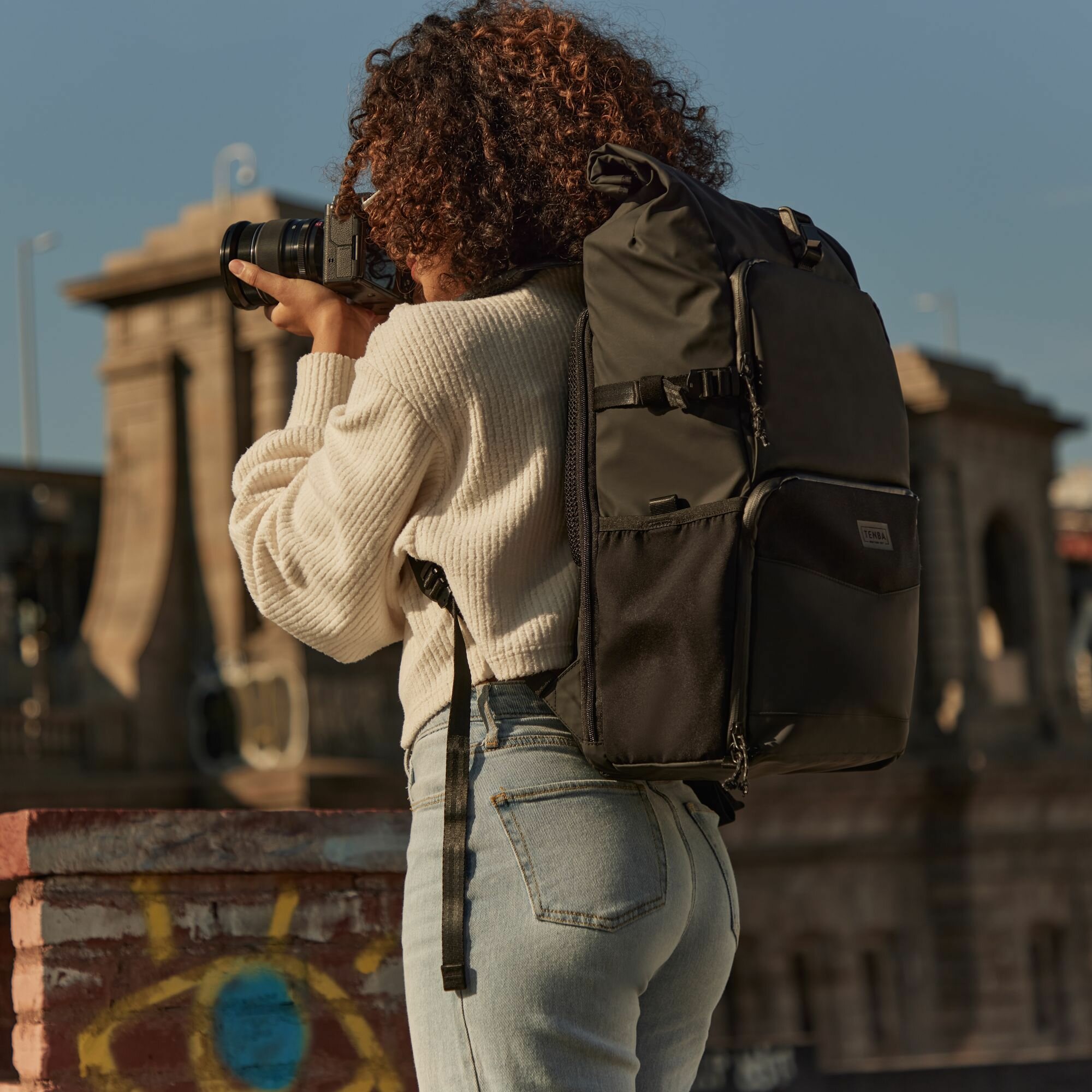 Рюкзак с отделение для фотоаппарата и ноутбука Tenba DNA Backpack 16 DSLR Black (638-578)