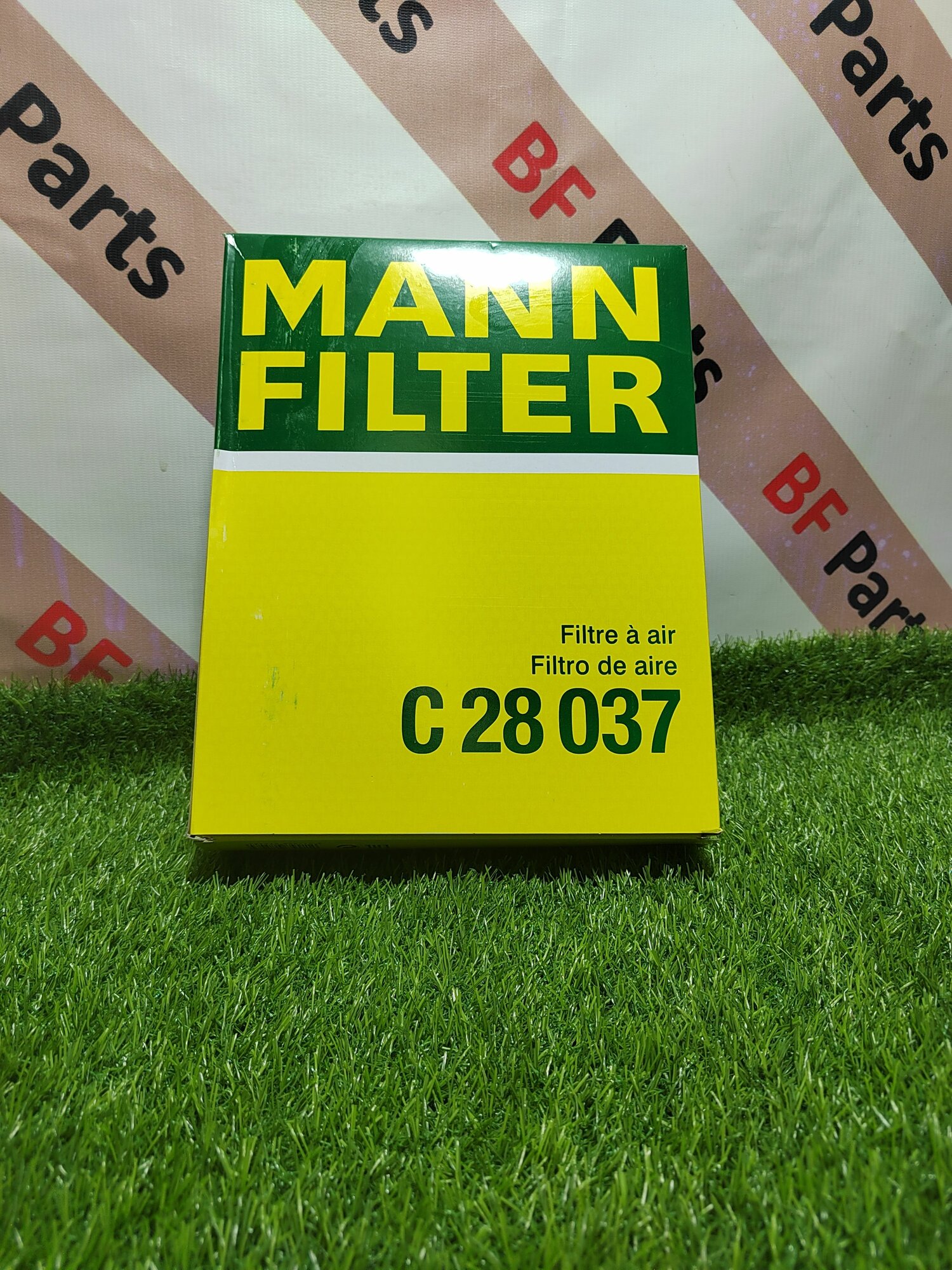 Фильтр воздушный MANN-FILTER С 28037, для BMW X3, картонный корпус