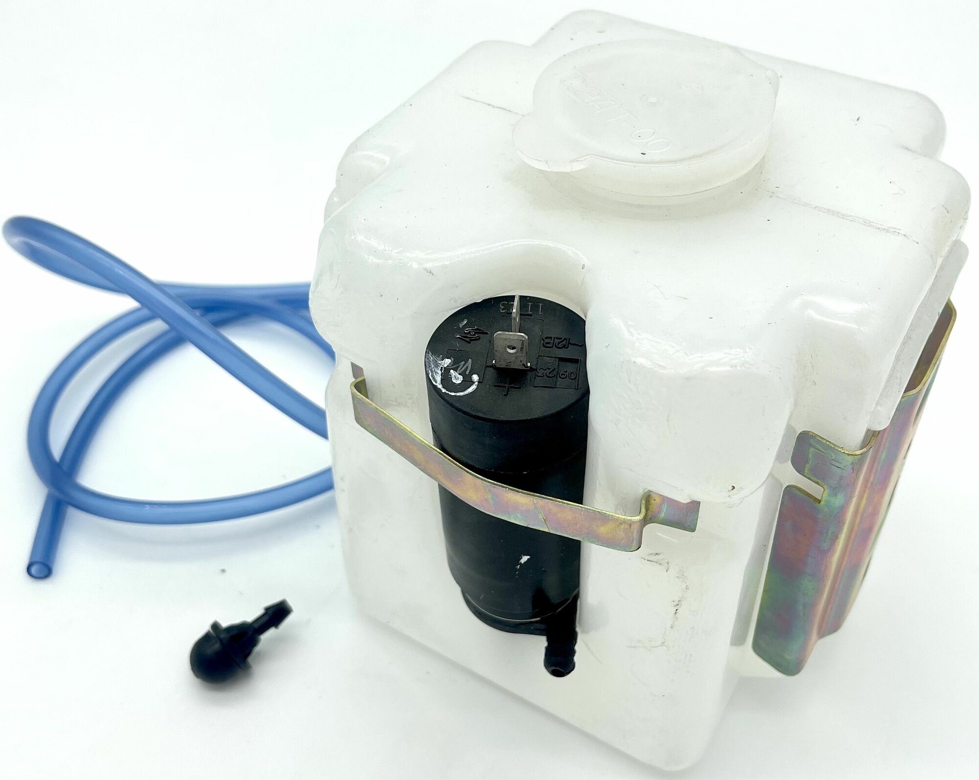 Бачок стеклоомывателя