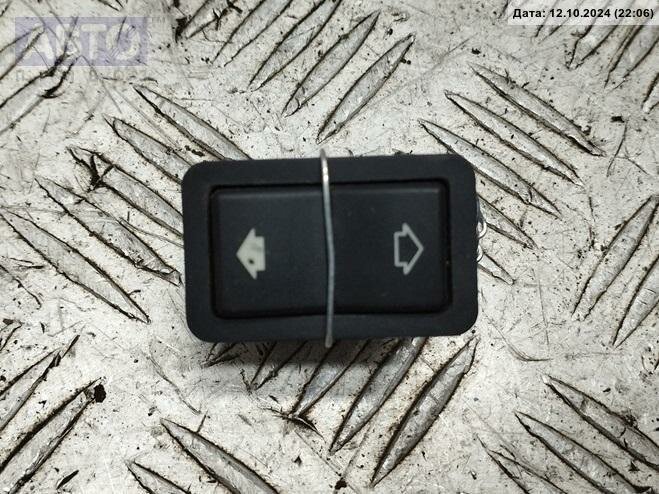 Кнопка стеклоподъемника заднего левого BMW 5 E39 (1995-2003)