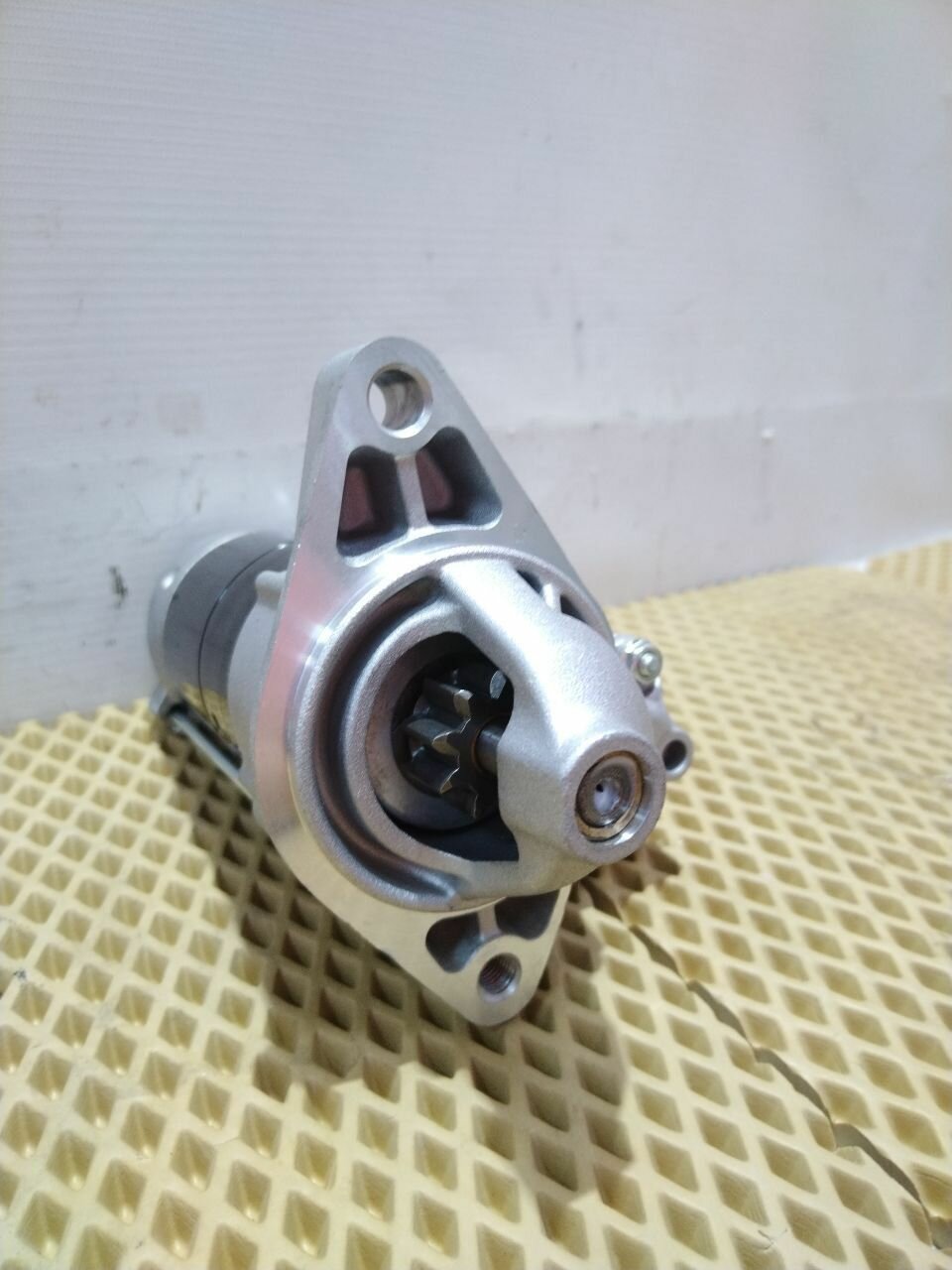 Стартер Toyota Corolla (E150) / RAV4 (XA30, XA40)/ Auris 1ZRFE