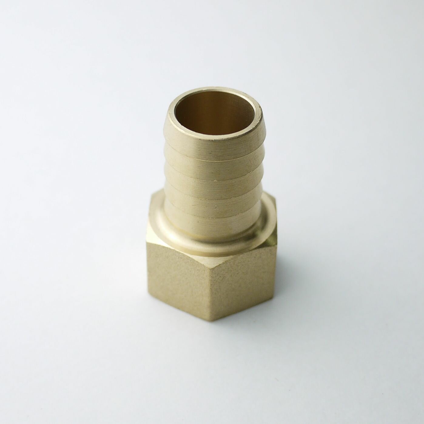 Штуцер 1/2" - 18 мм внутренняя резьба