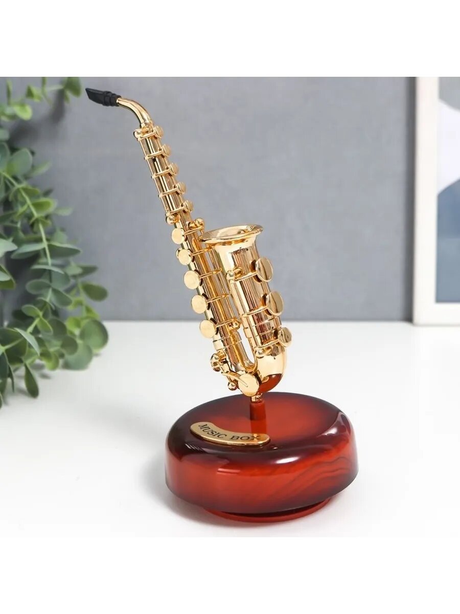 Механический сувенир-саксофон для декора