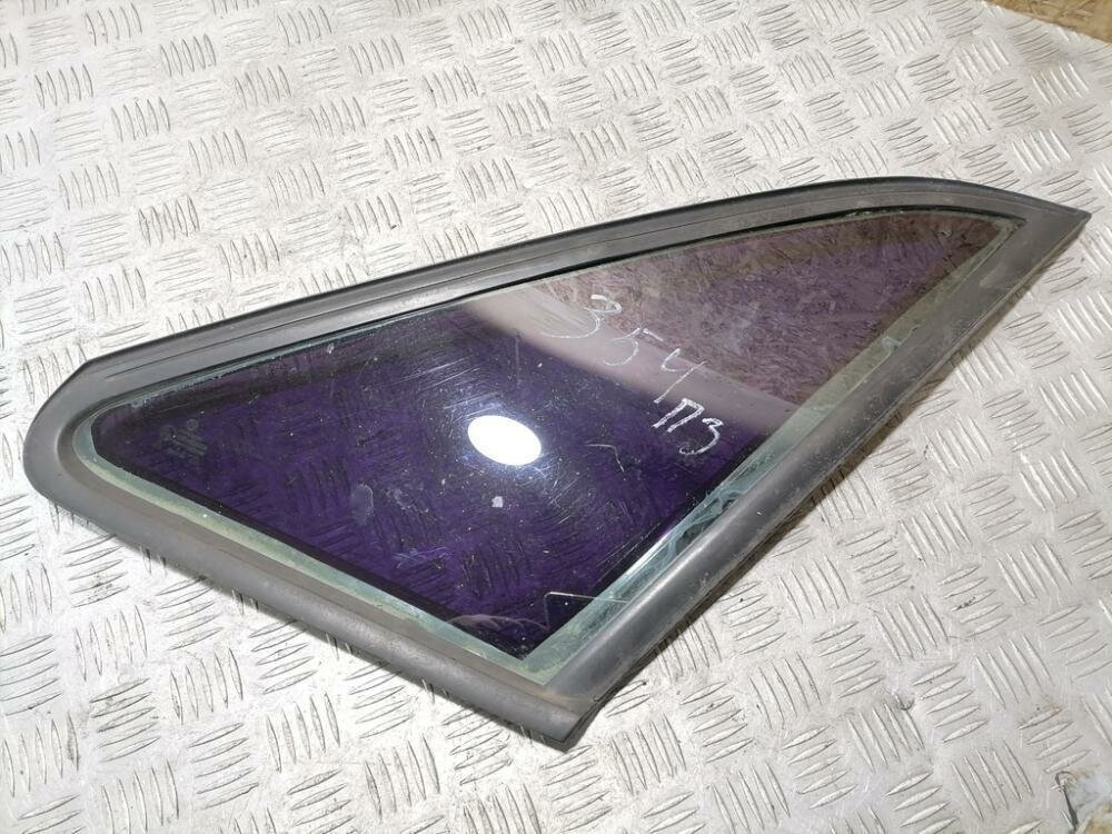 Стекло кузовное глухое заднее правое VOLKSWAGEN Passat B3 357845298