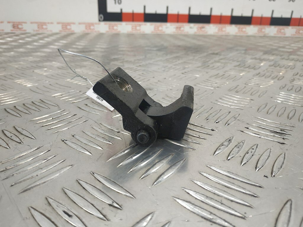 Петля двери задней правой Audi A2 8Z 8Z0833402B арт. 612001