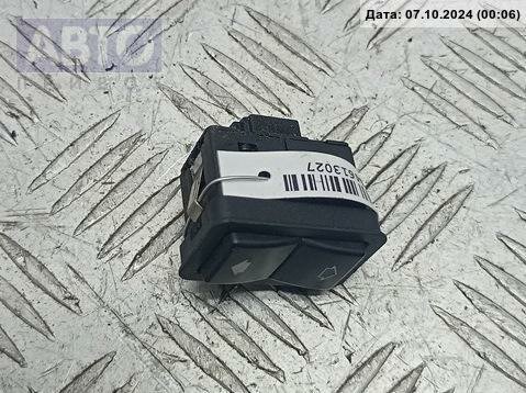 Кнопка стеклоподъемника переднего правого BMW 5 E39 (1995-2003)