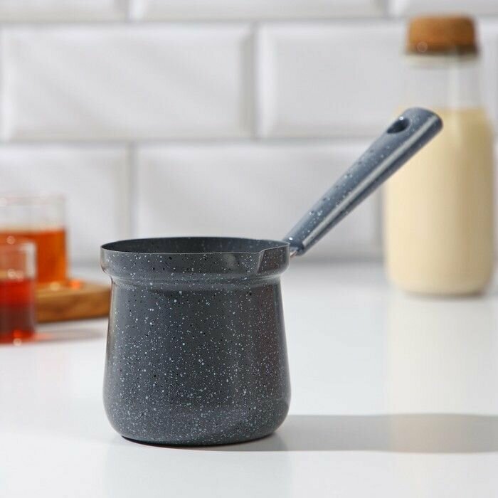 Турка Доляна Мрамор грэй , 350 мл, d 8 см, 19,5 8,5 12 см, пластиковая ручка, антипригарное покрытие, индукция, цвет серый