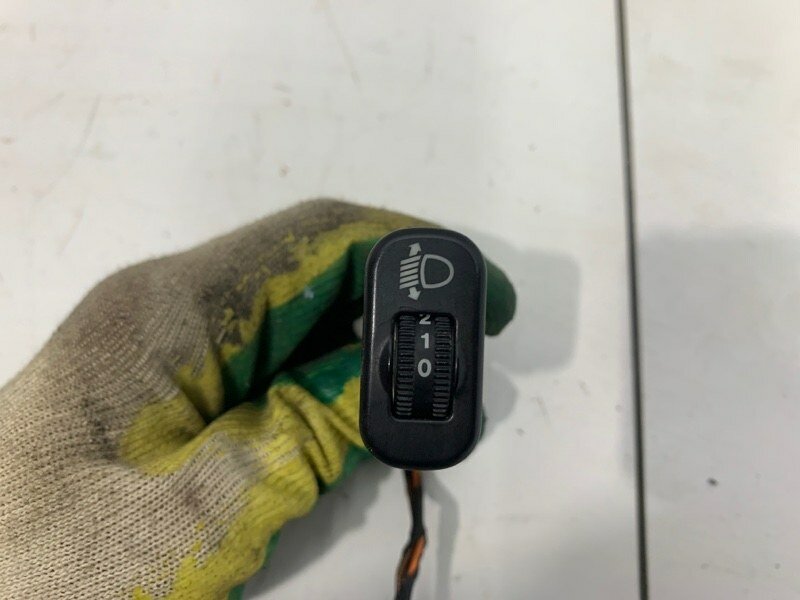 Кнопка корректора фар Volkswagen Crafter 1 2E 2Е A9065440131