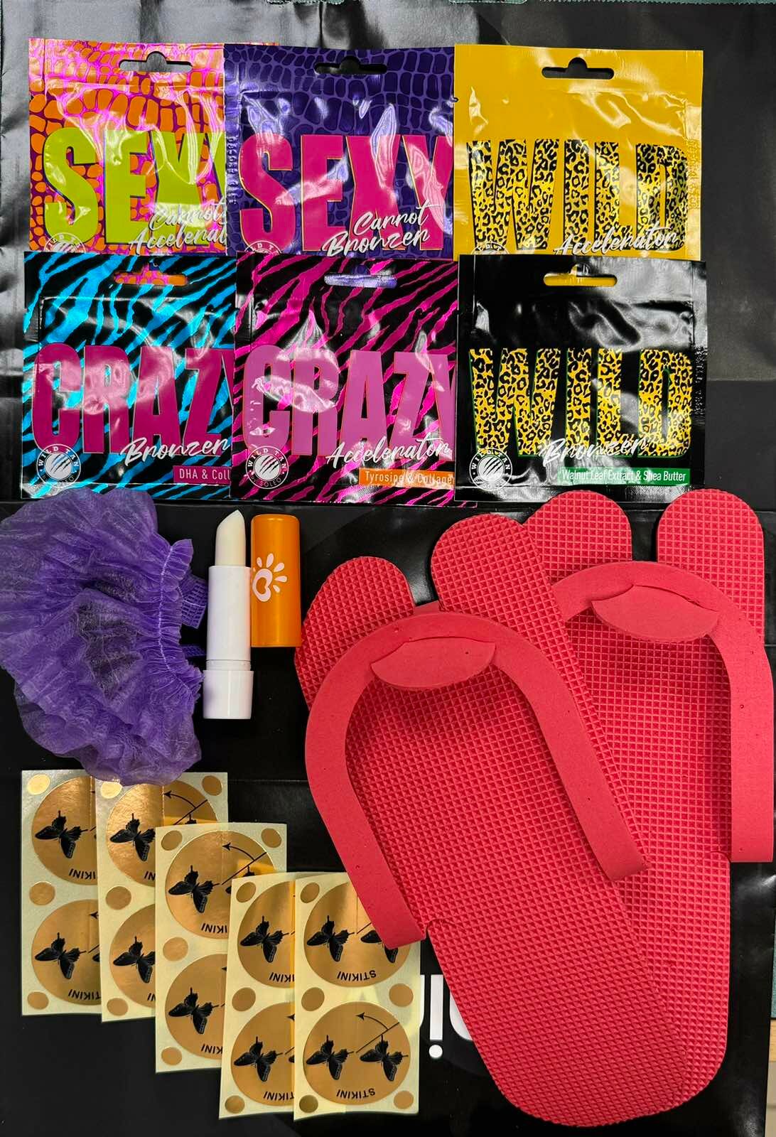 Набор для загара в солярии (помада, 6 шт. кремов, шапочка, тапочки, стикини