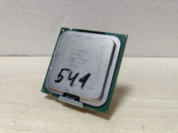 Процессор Intel Pentium 775 P541