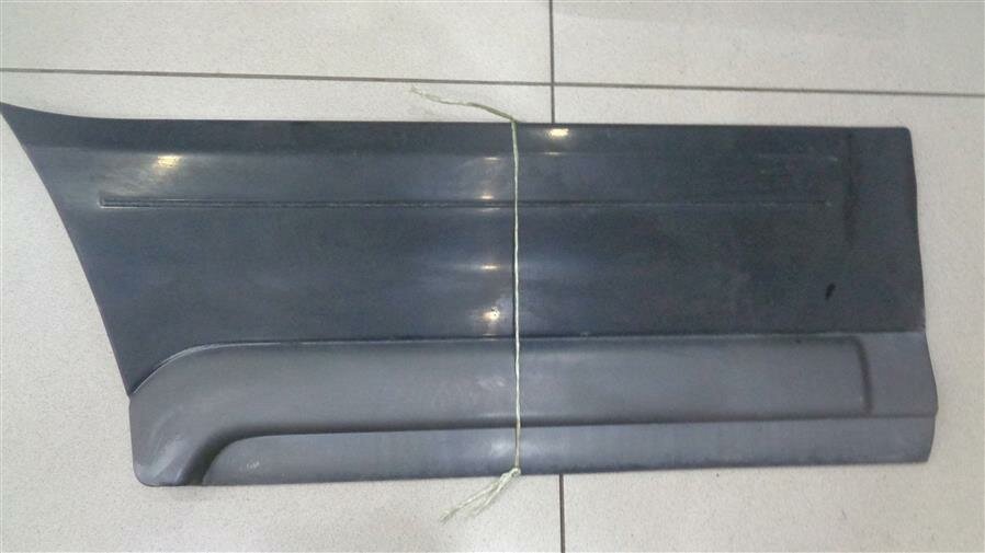 Накладка двери задней правой (наружная) от Lincoln Navigator 1997-2003