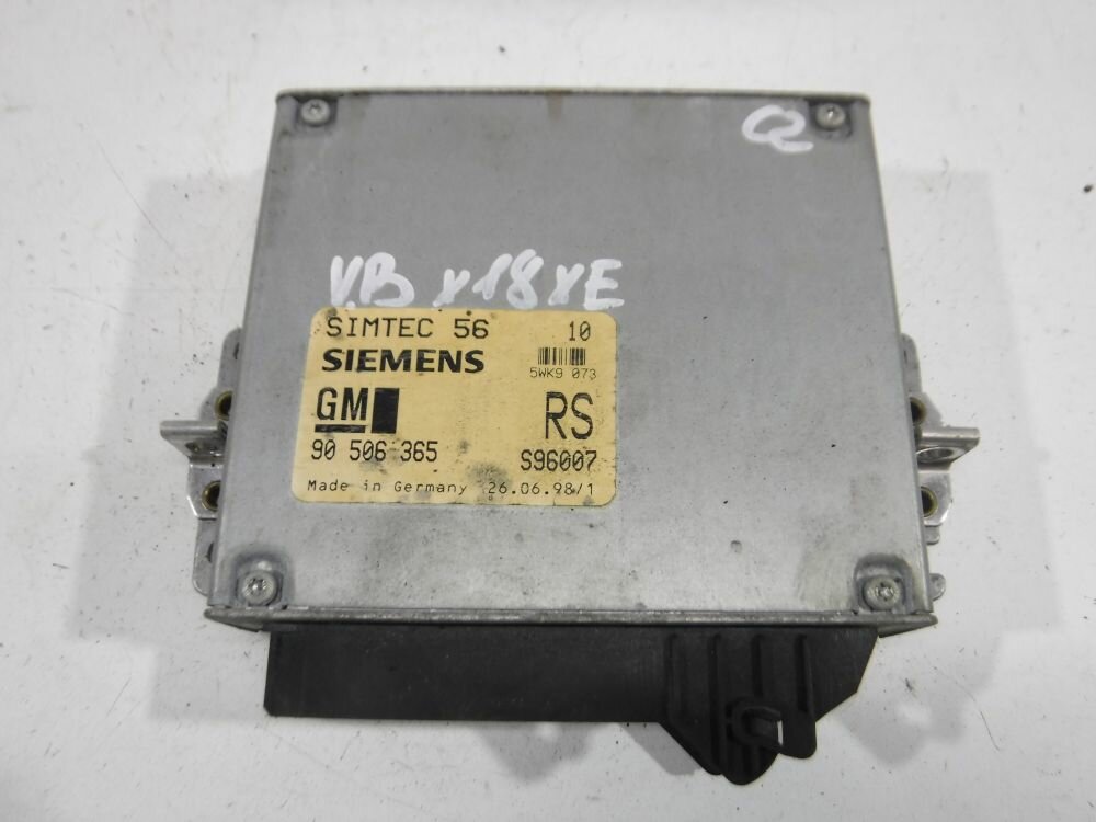 Блок управления двигателем Opel Vectra B 90506365