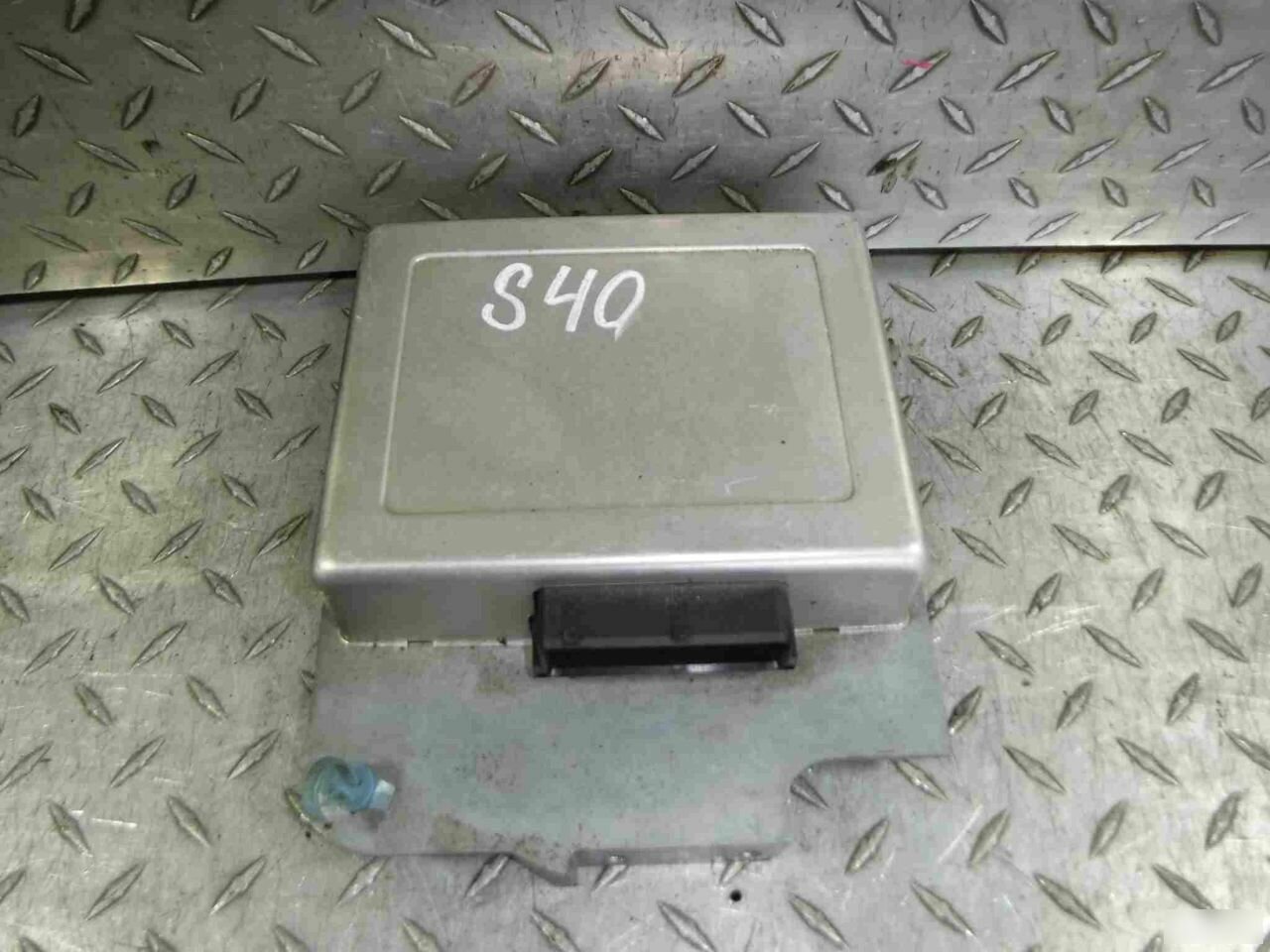 Блок управления АКПП Volvo S40 I рестайлинг (1999—2004) 30630580