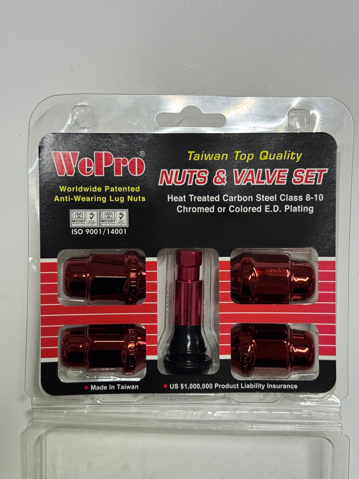 Набор Гаек колесных автомобильных (12*1,5) 4 шт + вентиль красный