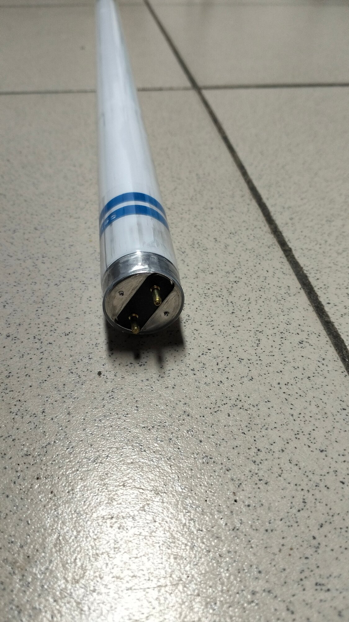 Лампа люминесцентная Philips Master TL-D Secura 18w/840 4000К G13