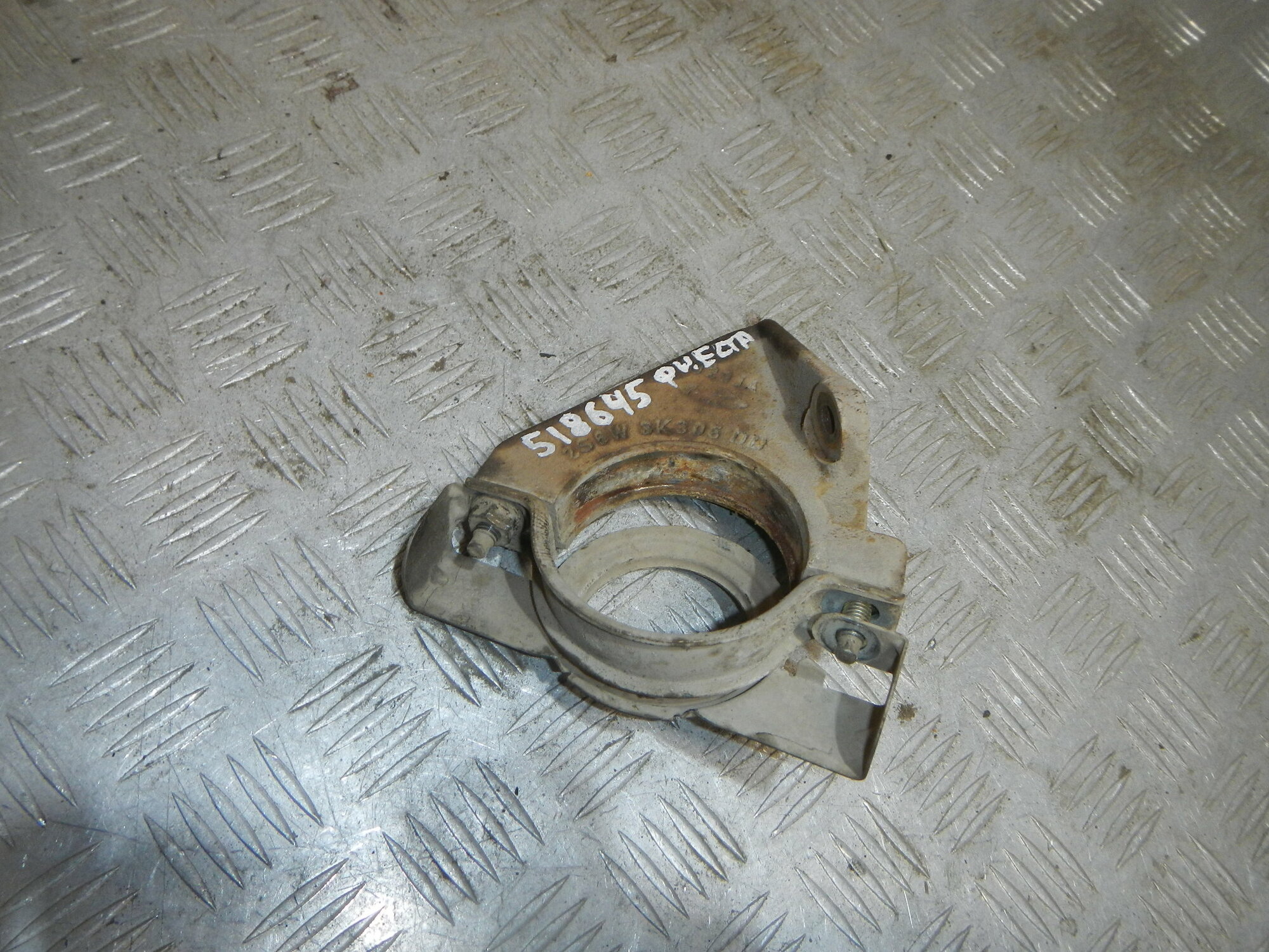 Б/У Кронштейн, Ford (Форд)-FIESTA (01-07) FORD FIESTA (01-07) Промежуточного вала. Без повреждений. 518645 FORD арт. 2S6W...