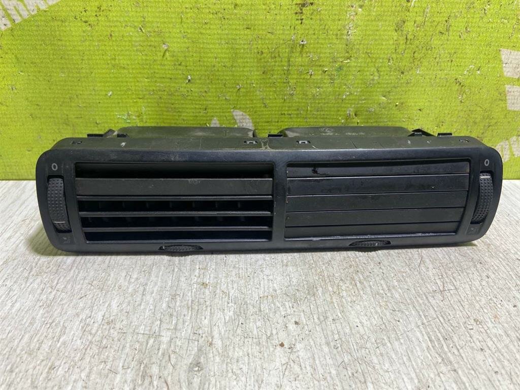 Дефлектор воздушный VW Passat B5 96-00