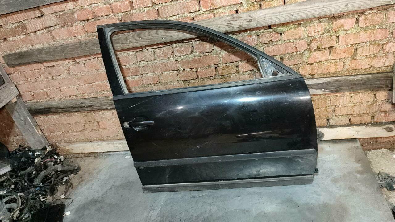 Дверь передняя правая Volkswagen Passat B5 рест. (2000 - 2005)