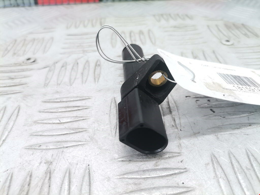 Датчик коленвала Mercedes C-Class (W203) A0031532828 арт. 1815918