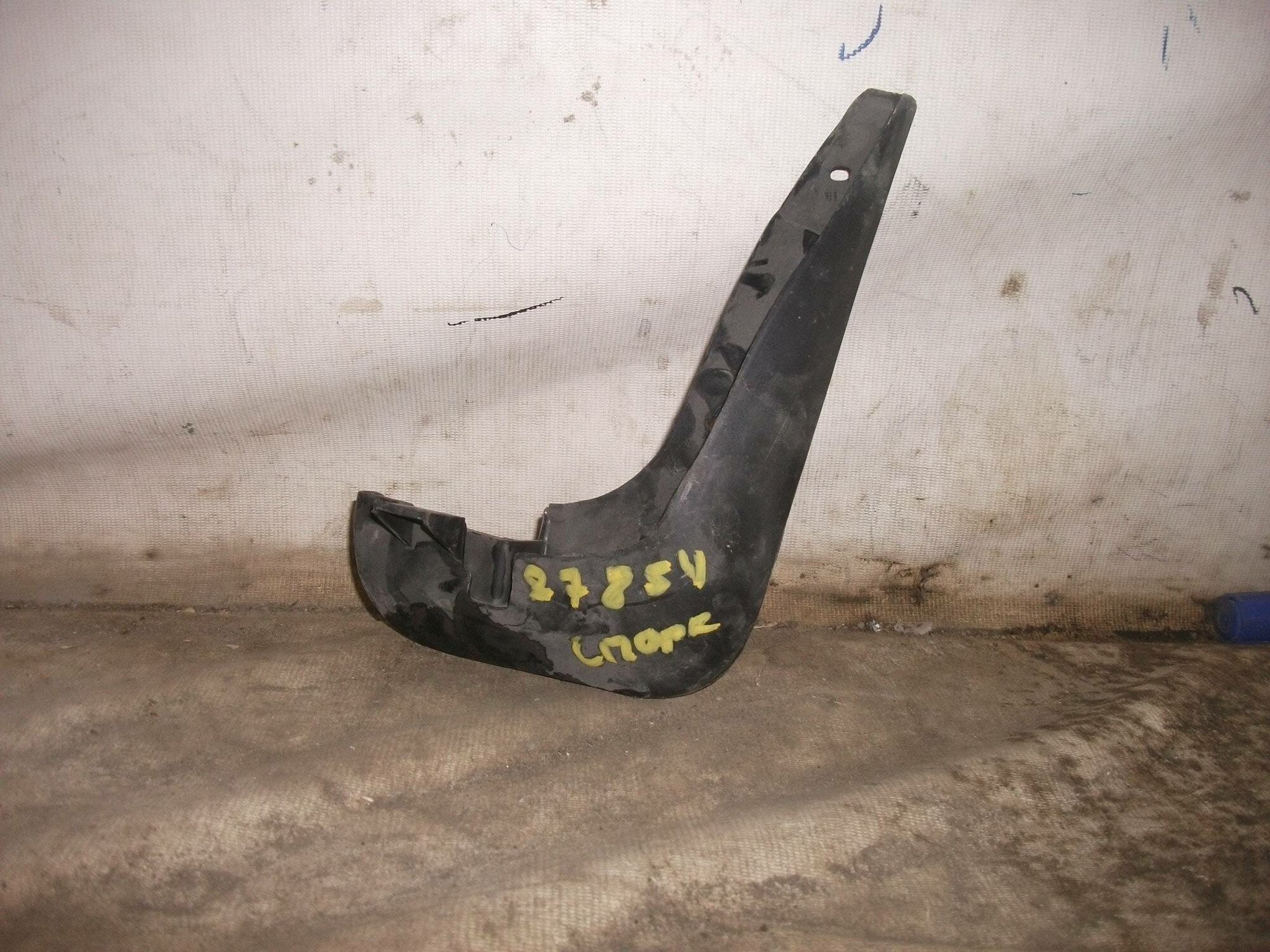 Б/У Брызговик передний правый, Chevrolet (Шевроле)-SPARK (05-) CHEVROLET SPARK (05-09) хороший 27854 GENERAL MOTORS арт....