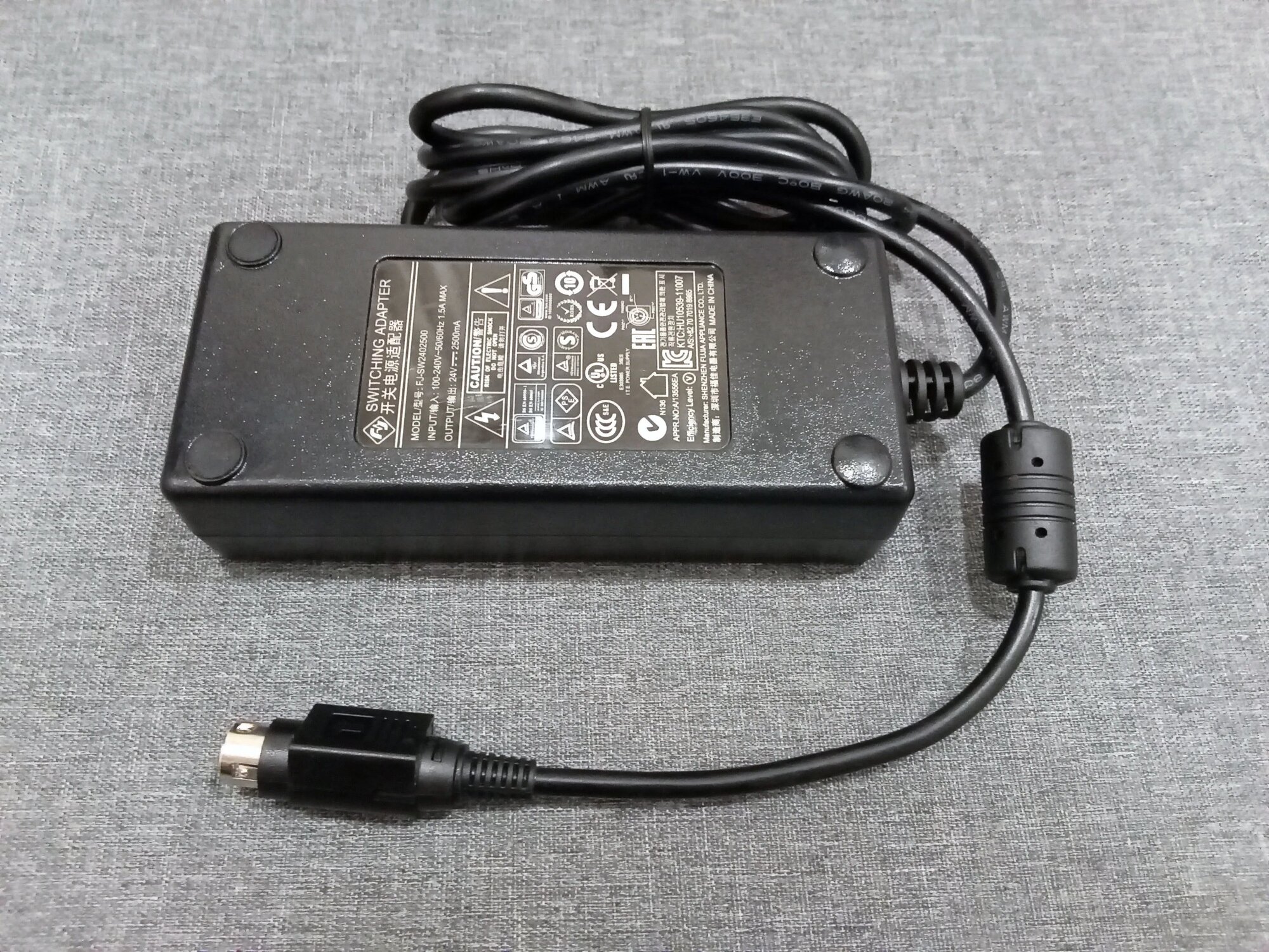 Блок питания FJ-SW2402500 24V 2.5A новый оригинал