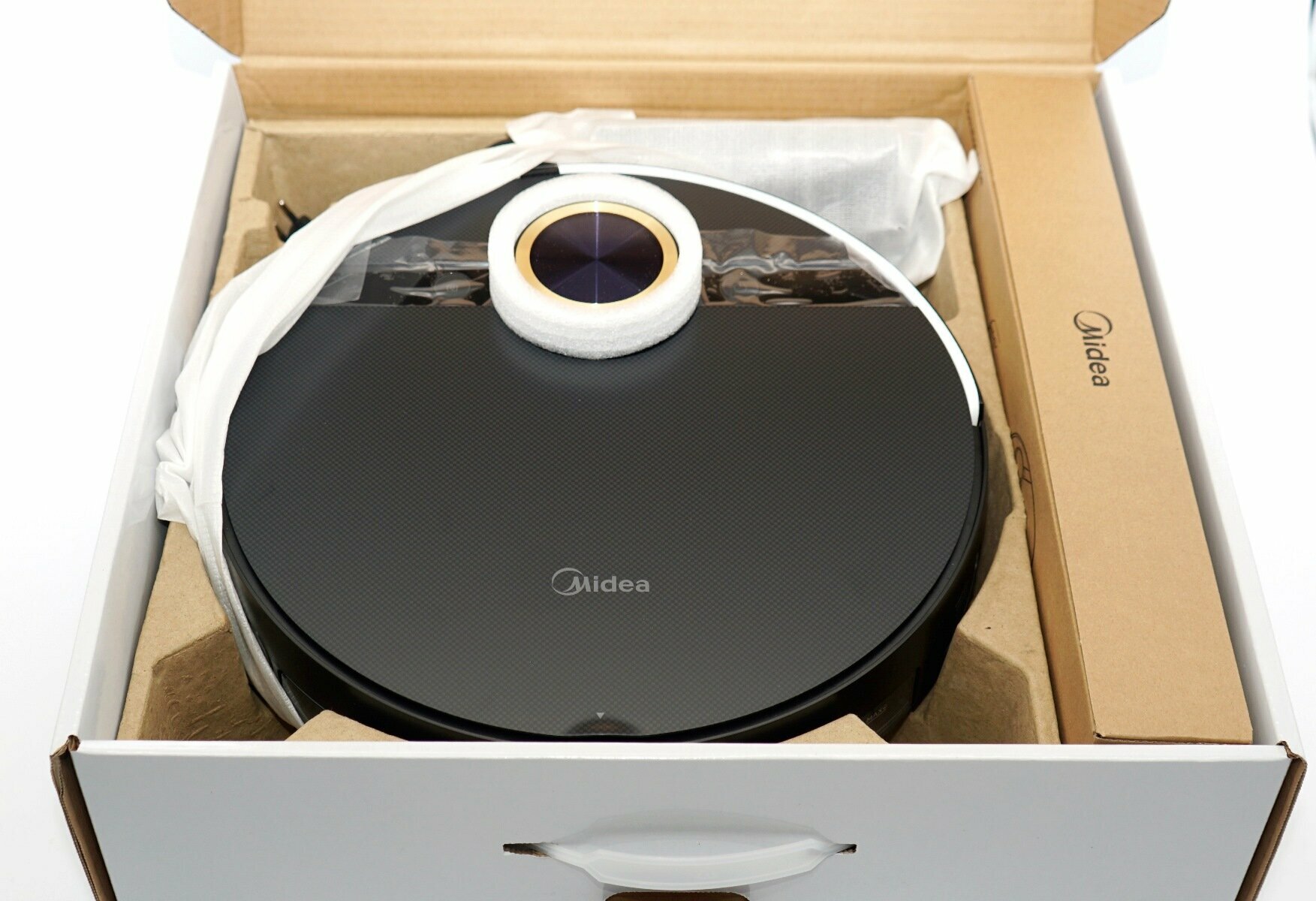 Робот-пылесос Midea "VCR M7 PRO", BLDC мотор, влажная уборка, управление через приложение