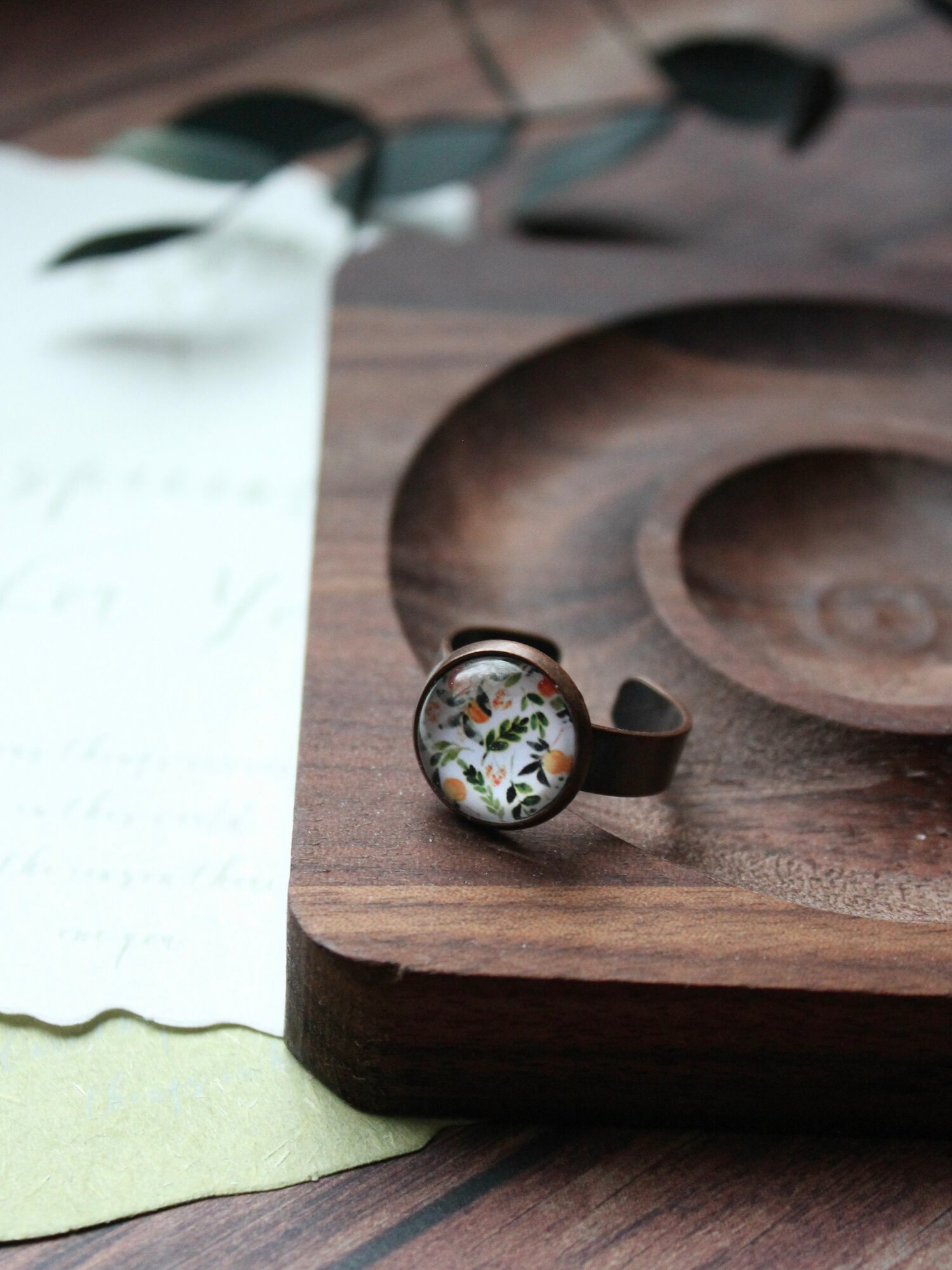 Кольцо, стекло